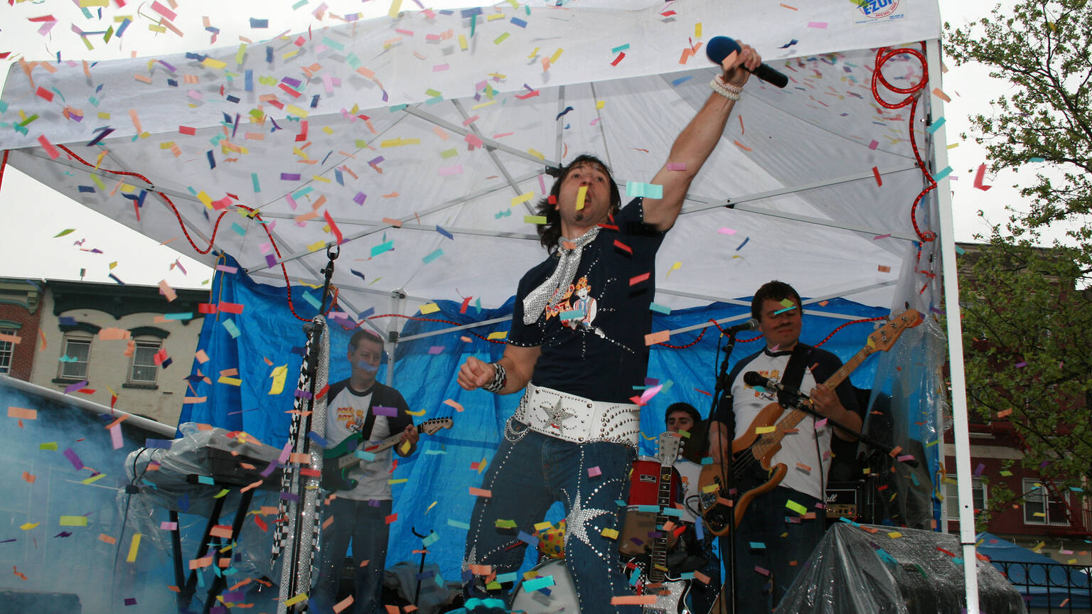 Free outdoor concert series for NYC families in summer 2013