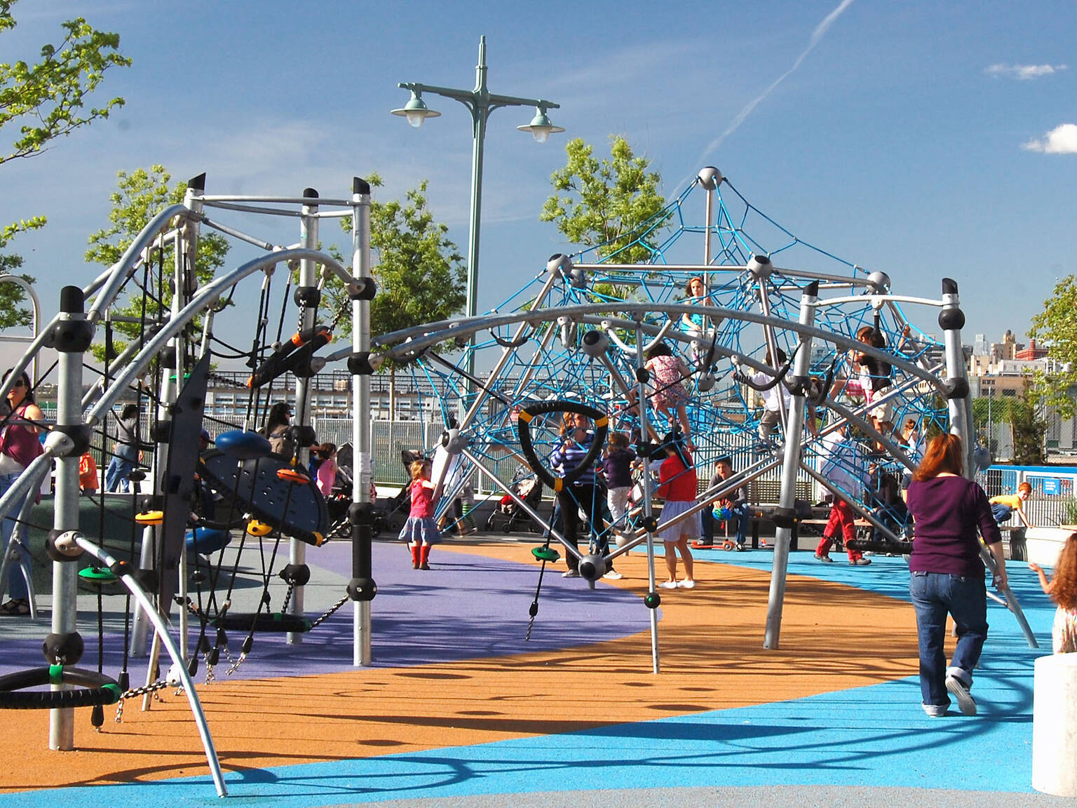 23 Best Water Playgrounds in NYC for Summer Fun, From Splash Pads To ...