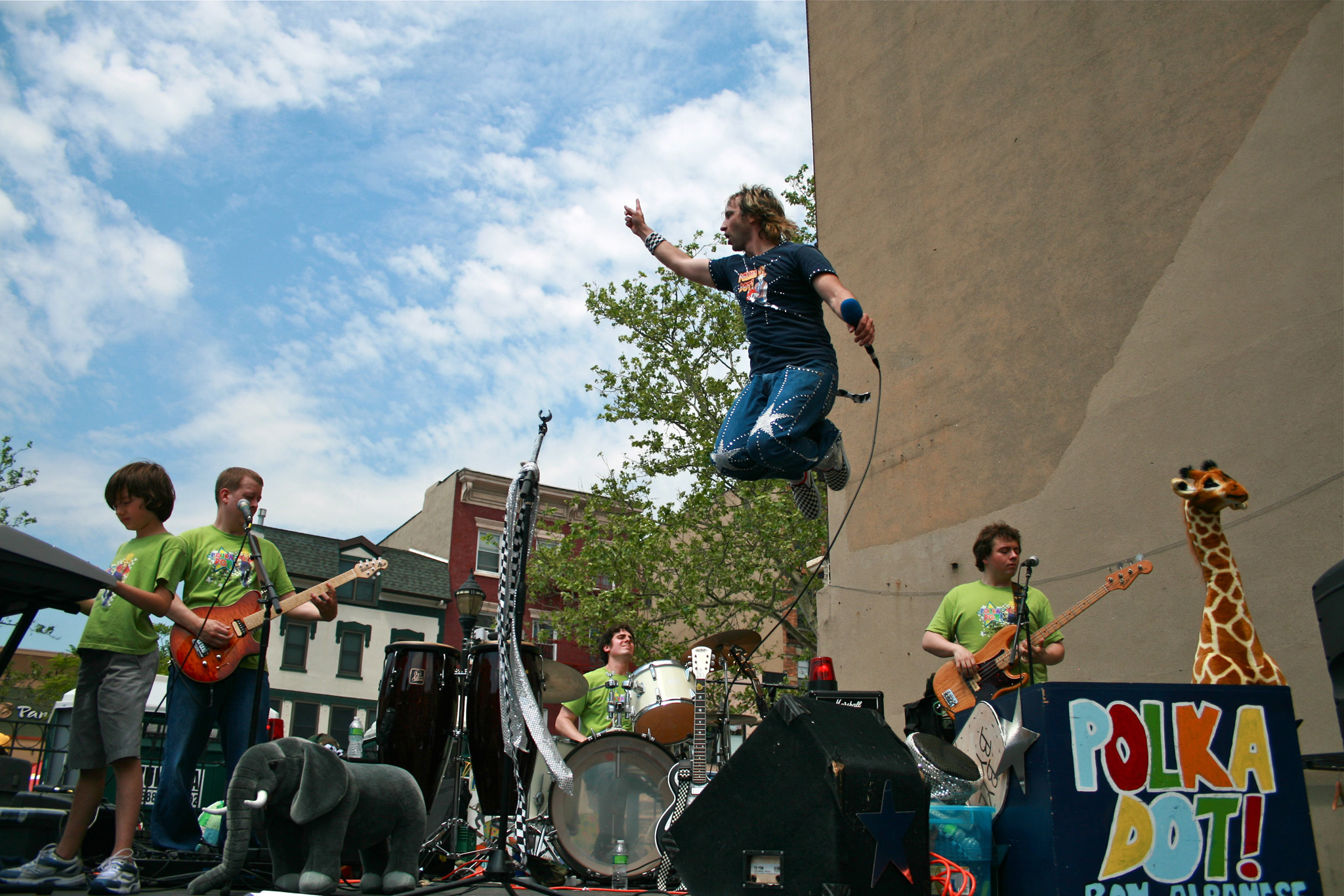Hoboken Arts and Music Festival | Things to do in New York Kids