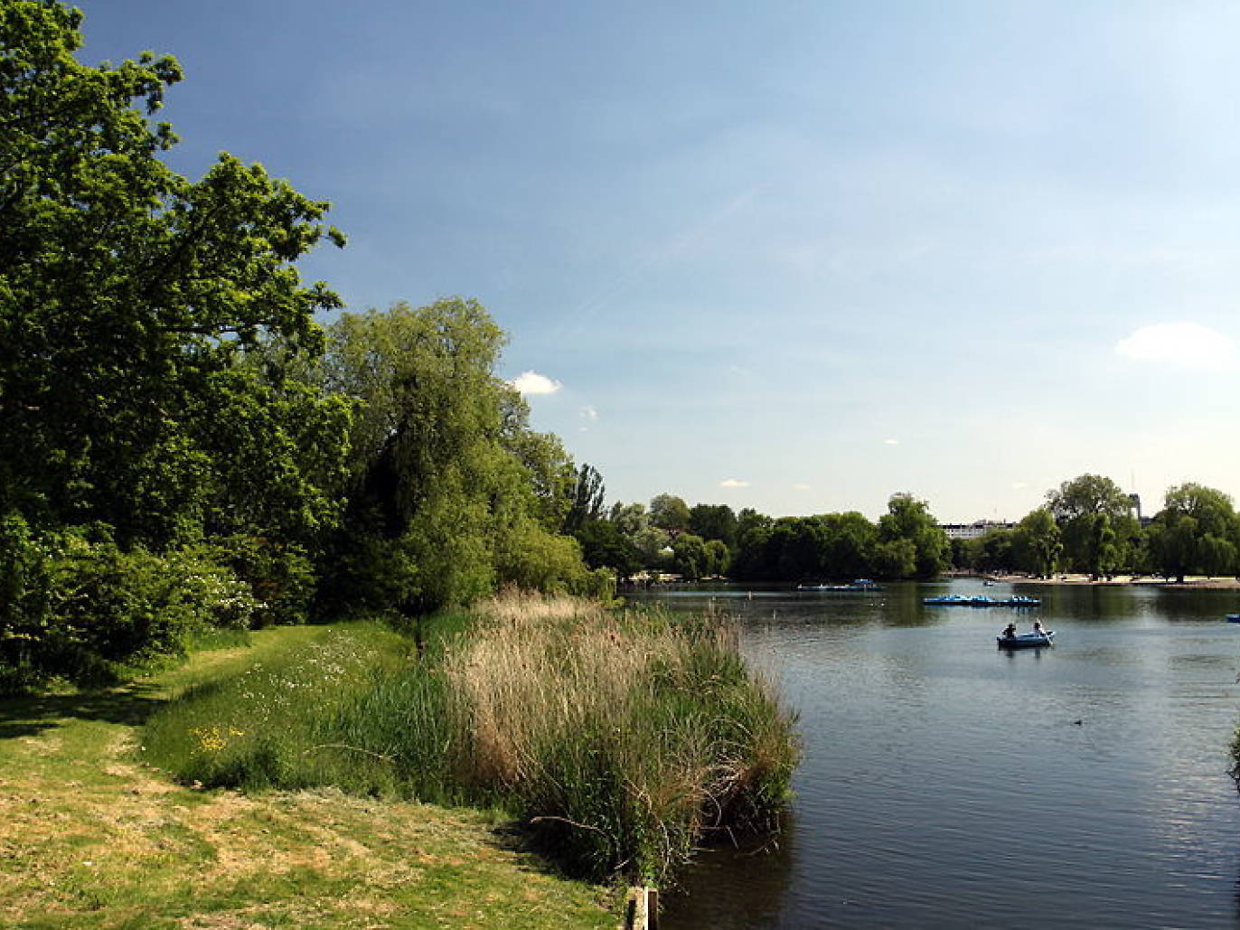 12 Best Places To Hire Boats in London, From Pedalos To Rowing Boats