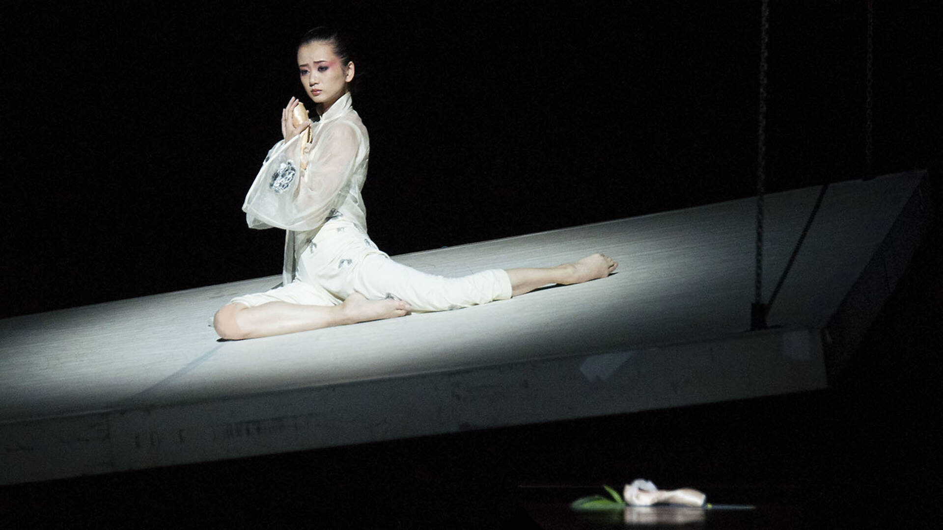 Beautiful photos of the National Ballet of China’s The Peony Pavilion