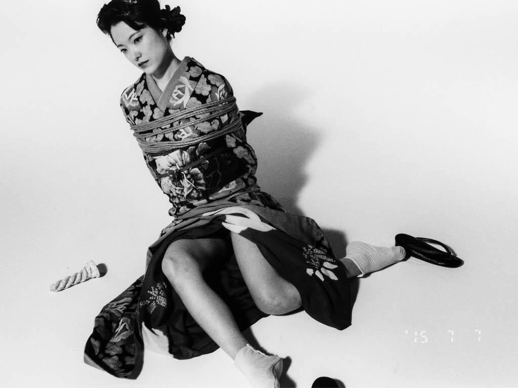 Stunning Images By Japanese Erotic Photographer Nobuyoshi Araki