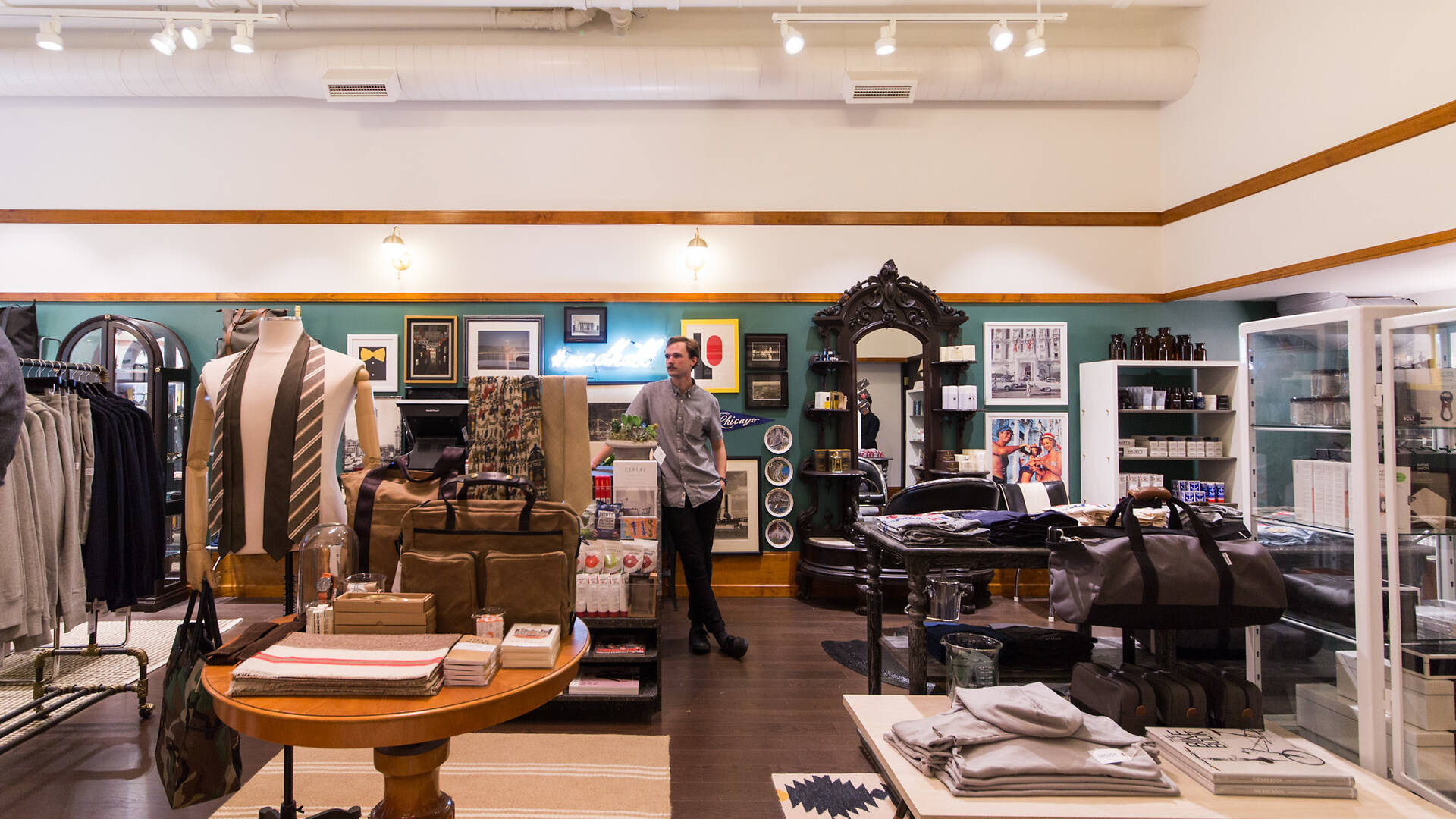 Madison Hall | Shopping in Loop, Chicago