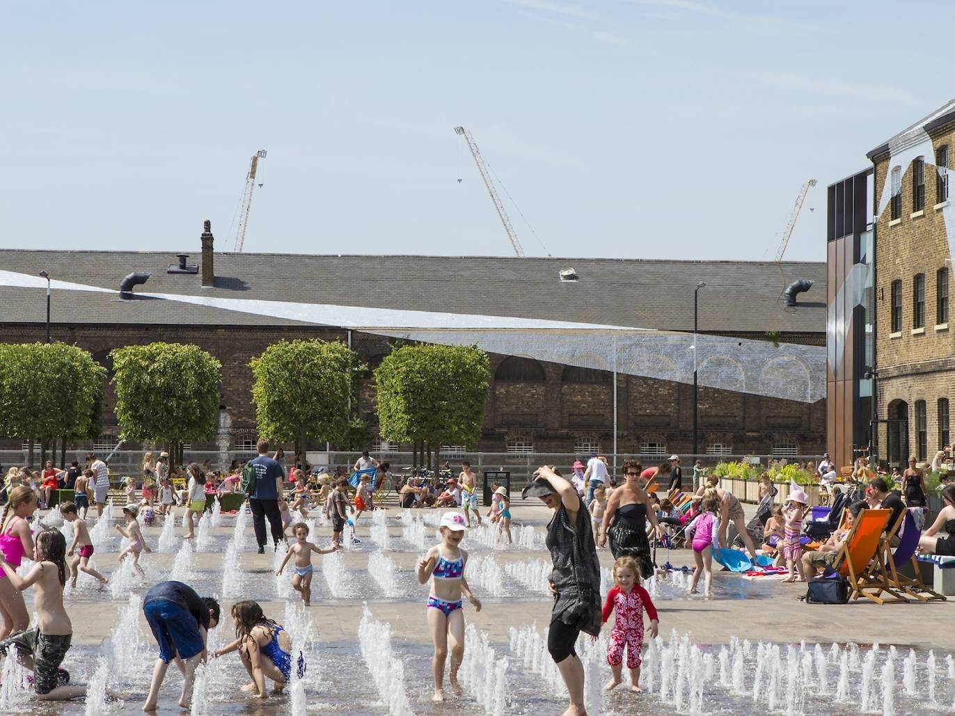 17 Pretty Public Fountains in London | Fantastic Fountains for Cooling ...