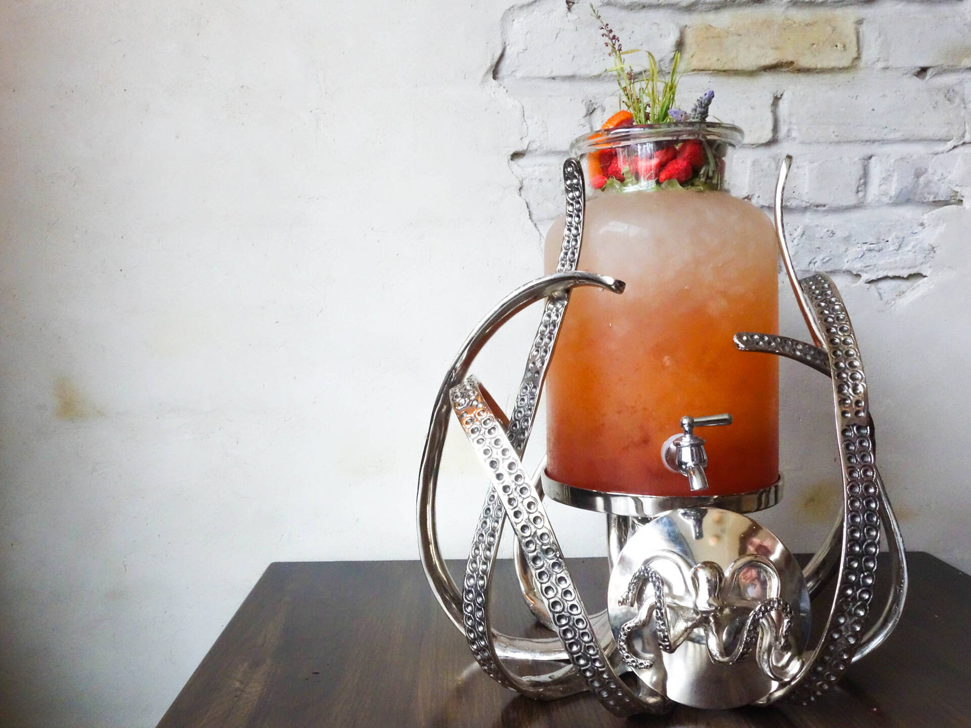 Chicago cocktail bars for punches and large-format drinks