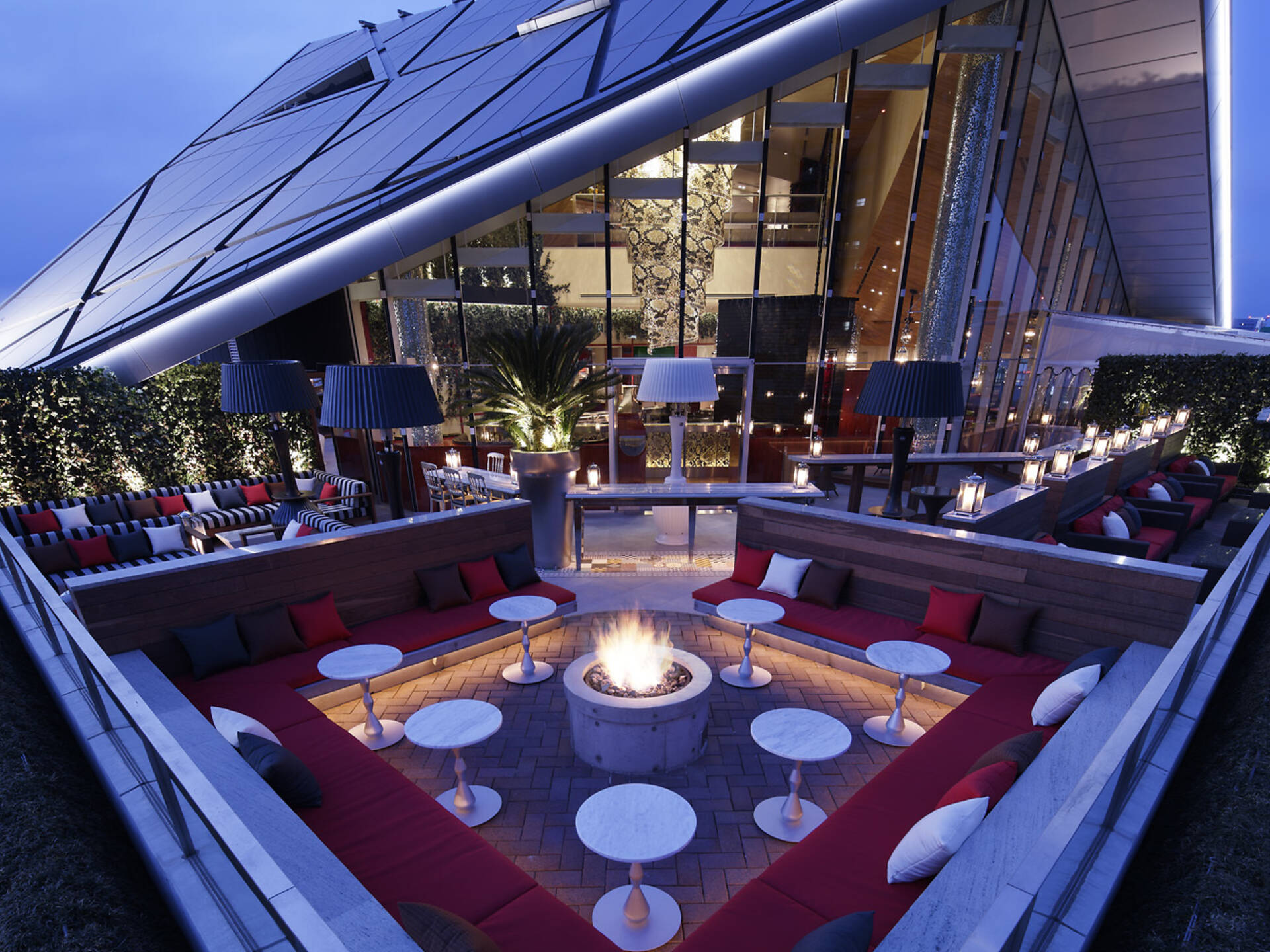 15 best rooftop bars and restaurants with the best views of Tokyo