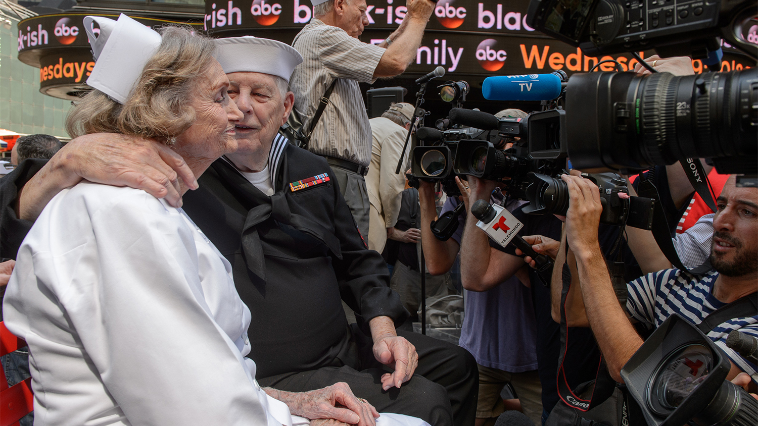 Check out pictures from this years Times Square Kiss-In