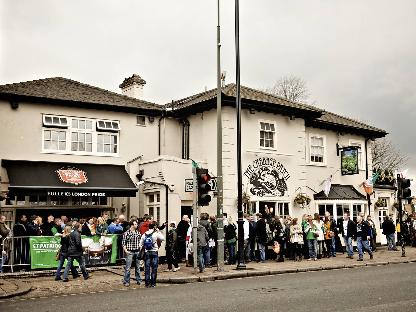 16 Best Rugby Pubs In London