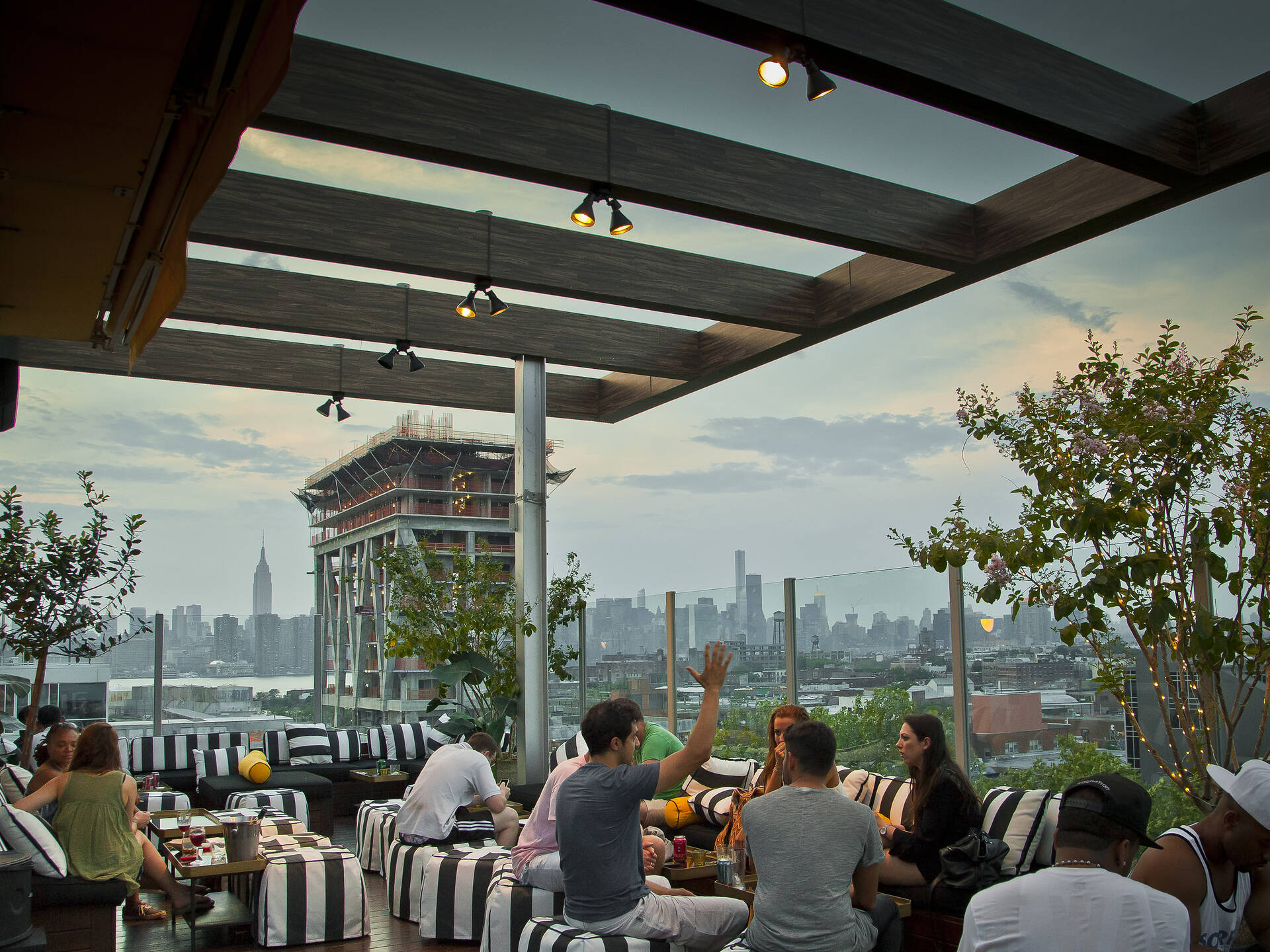 Best rooftop parties NYC has to offer with DJs and dancing