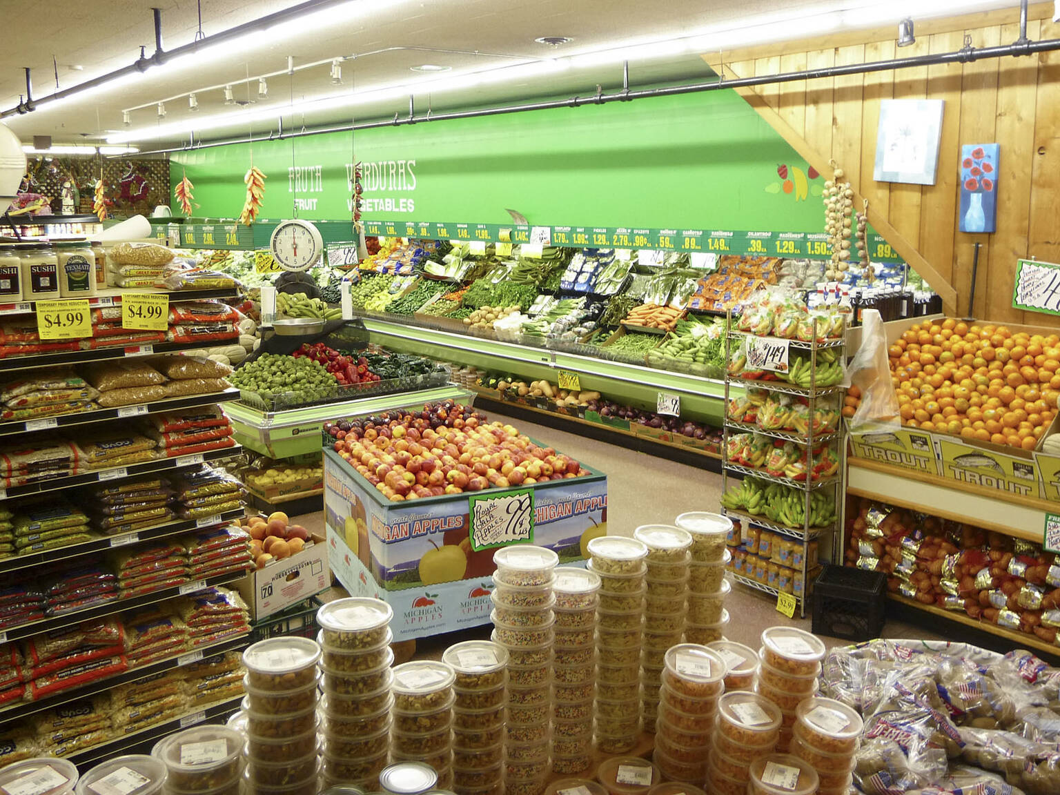 The best grocery stores in Chicago for produce, meat and more