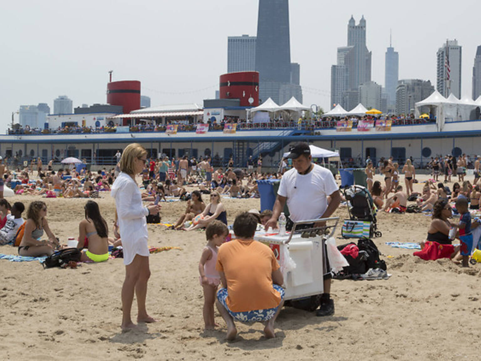 29 Best Chicago Beaches to Explore for Sunny Summer Fun