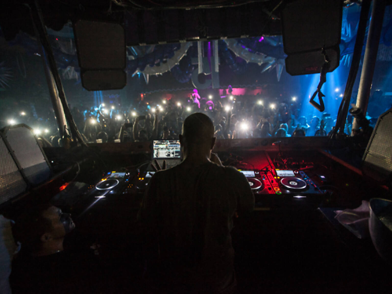 Las mejores discotecas de Miami para vivir la vida nocturna al máximo
