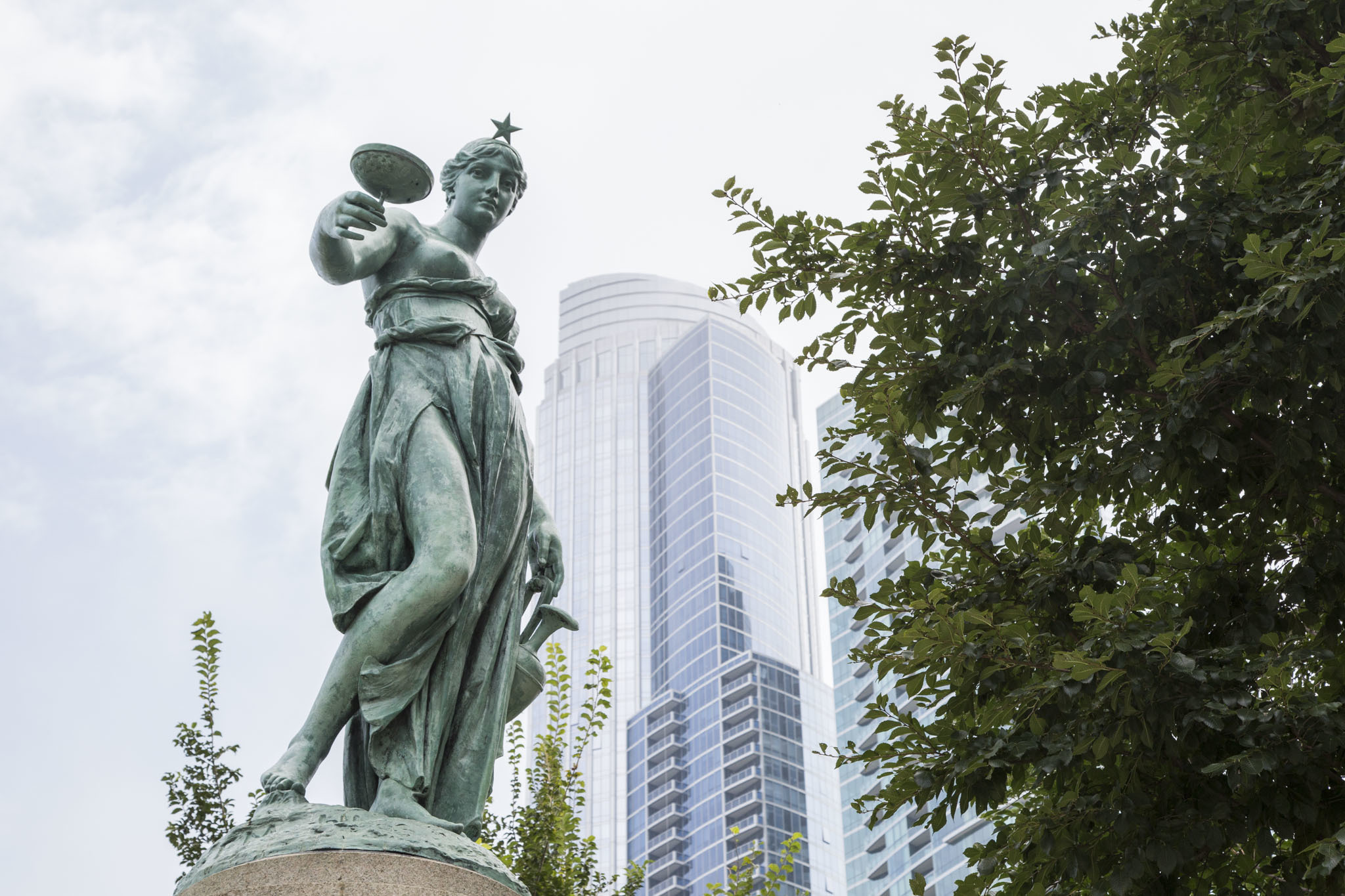 Statue Stories Chicago