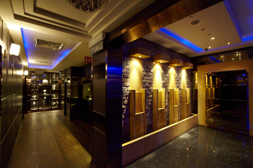 CEO Neway | Nightlife in Bukit Bintang, Kuala Lumpur