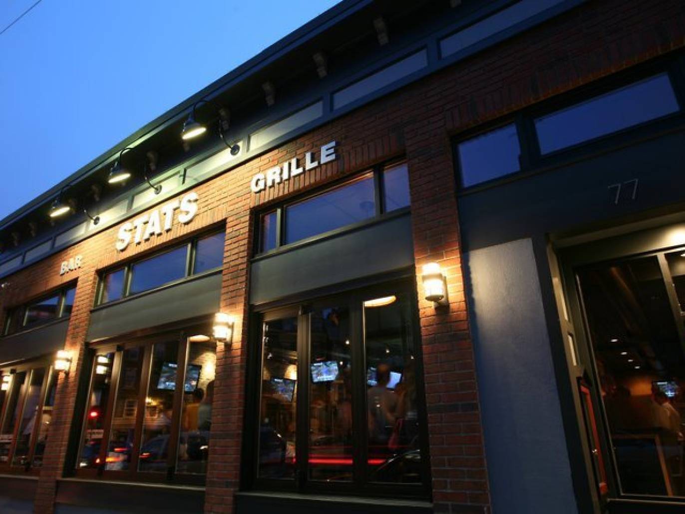 Best Sports Bars in Boston: 17 Spots with Big Screen TVs