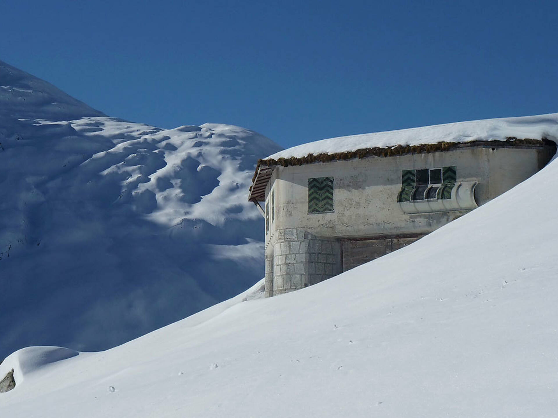 16 haunting pictures of Switzerland's secret bunkers