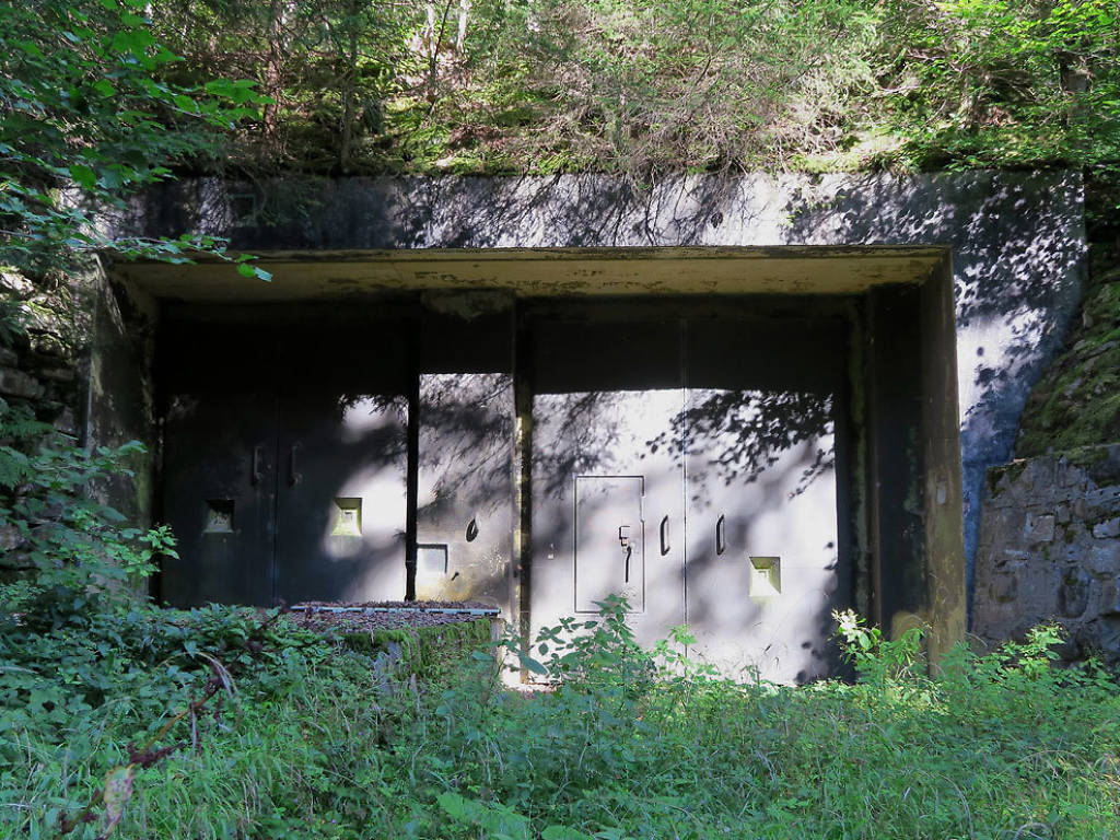 16 haunting pictures of Switzerland's secret bunkers