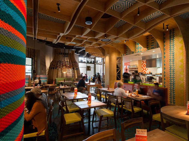 Nando's PERi PERi - Lincoln Park | Restaurants in River North, Chicago