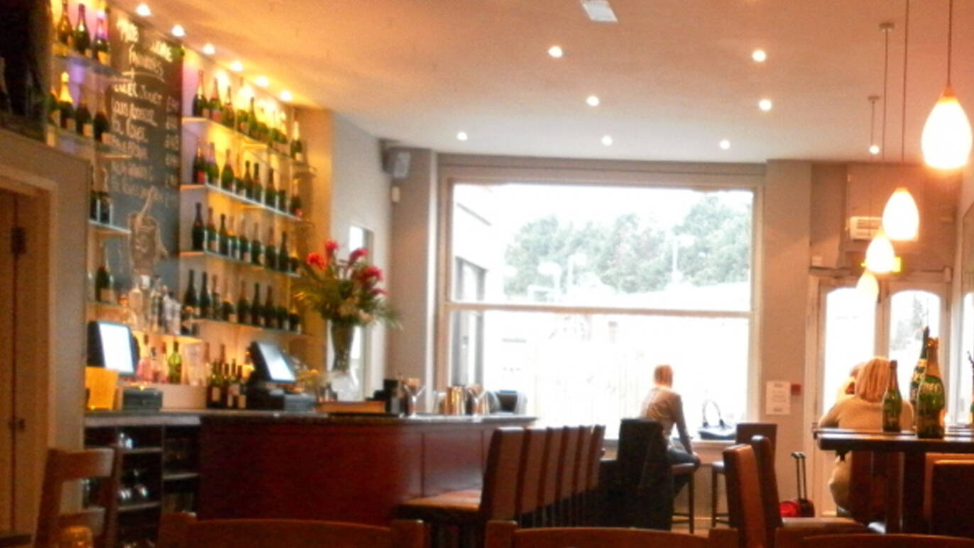 12 Best Champagne Bars In London | Where To Drink Champagne