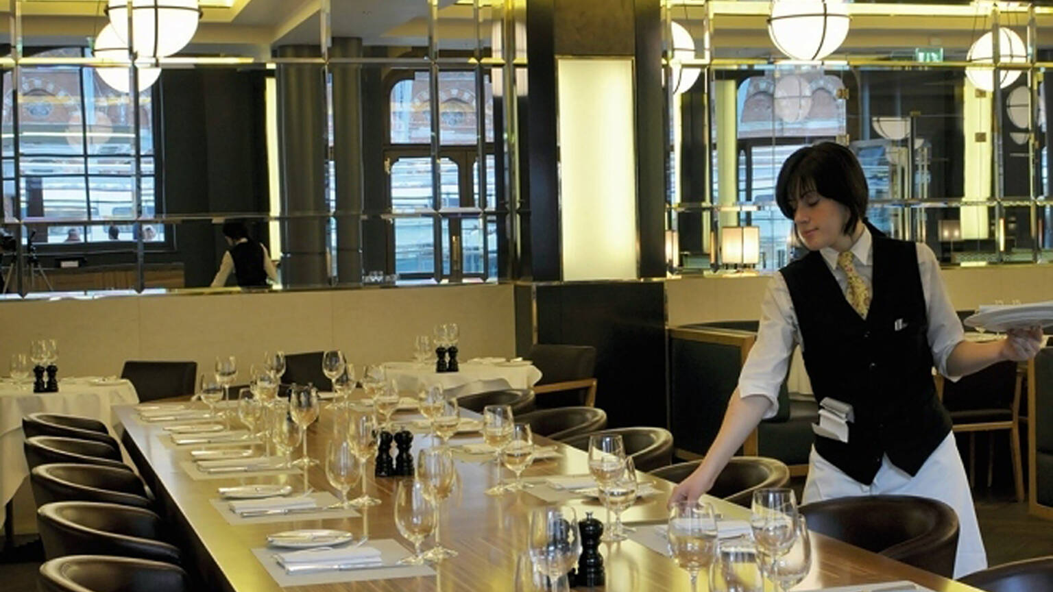 12 Best Champagne Bars In London | Where To Drink Champagne
