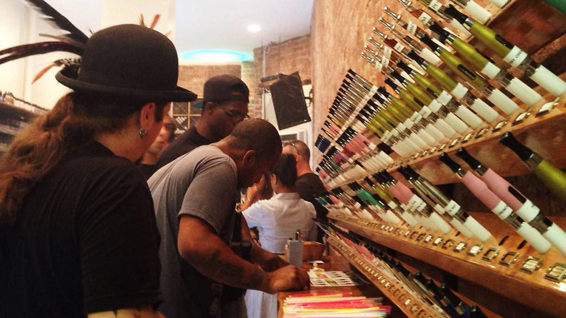 Best vape shops in NYC for smoking, relaxing and buying new gear