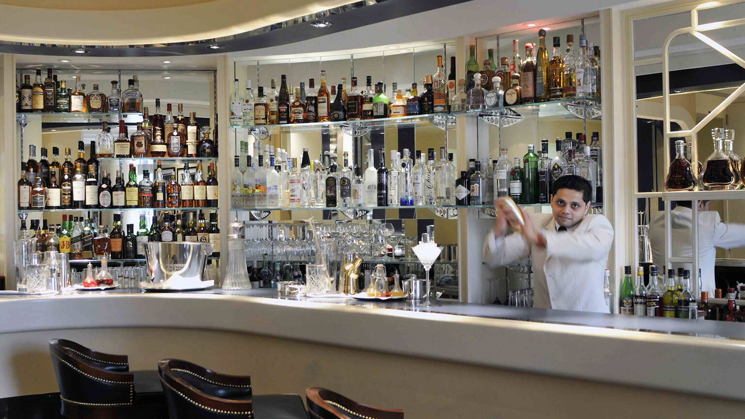 12 Best Champagne Bars In London | Where To Drink Champagne