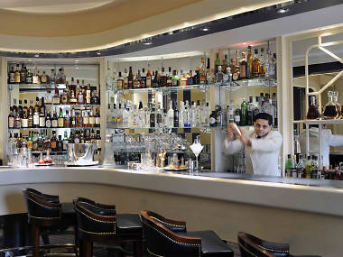 12 Best Champagne Bars In London | Where To Drink Champagne