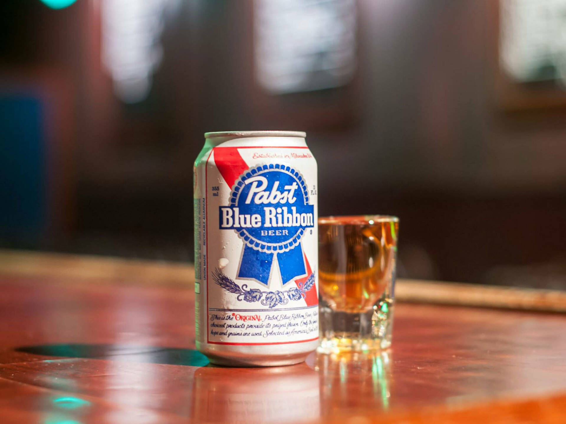 25 Best Dive Bars Los Angeles Has to Offer