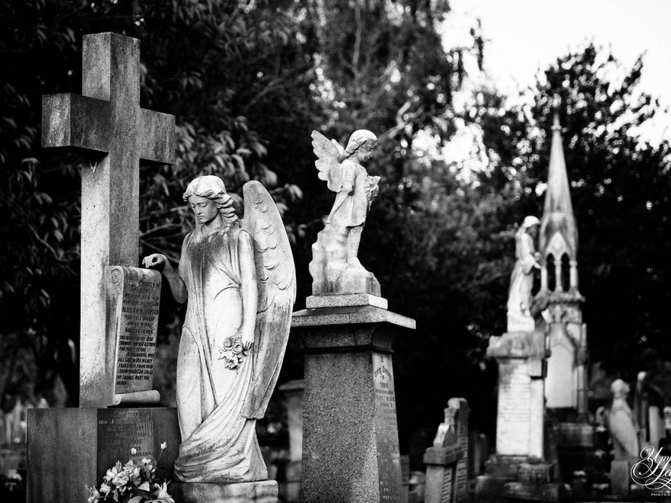 London's Magnificent Cemeteries | 10 Grand Graveyards You Should Visit
