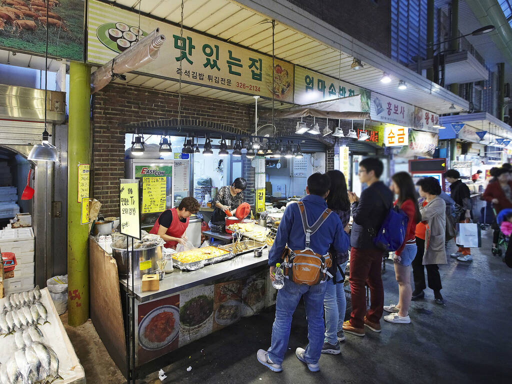 Six traditional markets in Seoul | Time Out Seoul