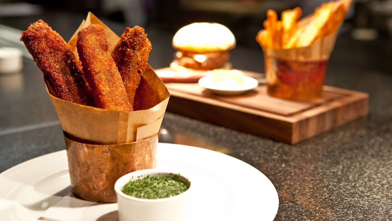 Where to find the best bar food in New York City