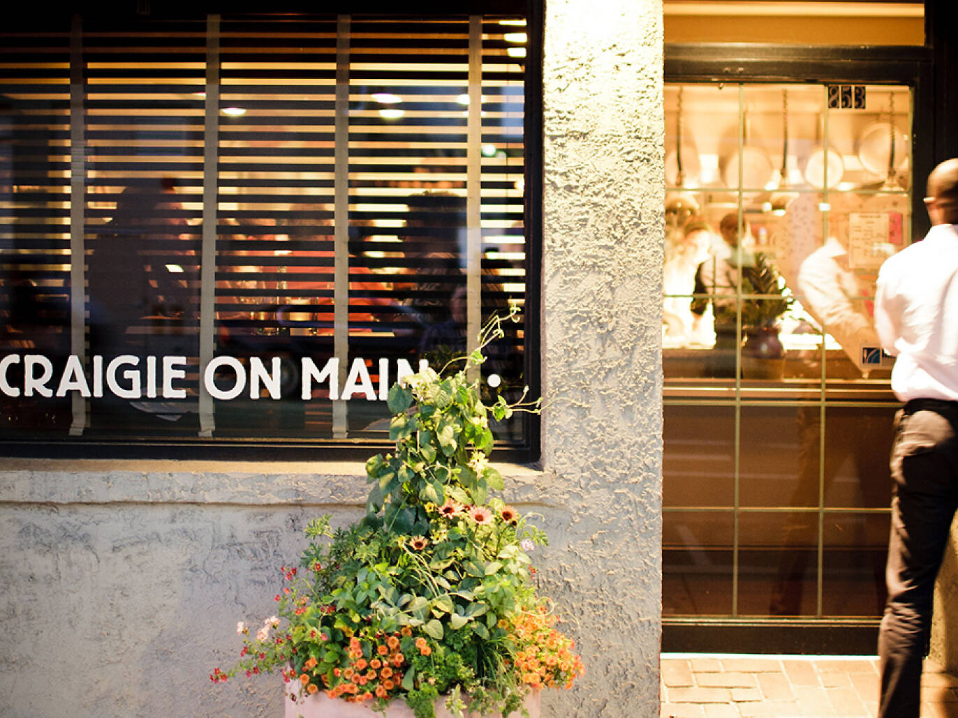 14 Best Restaurants in Cambridge: Fine Dining and Cool Eats