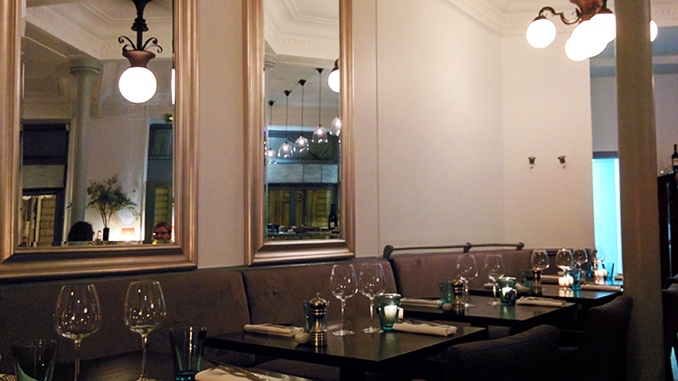 Neva Cuisine | Restaurants à Europe, Paris