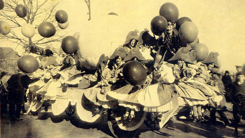 Vintage photos of the Macy’s Thanksgiving Day Parade in NYC