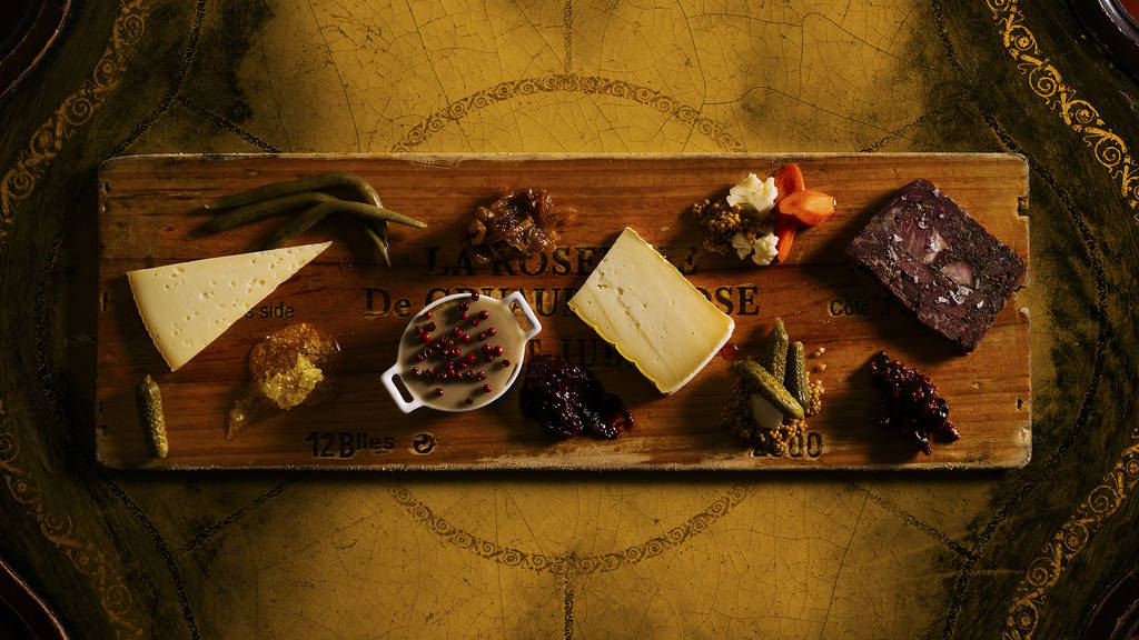 A guide to the best cheese and charcuterie plates in Chicago