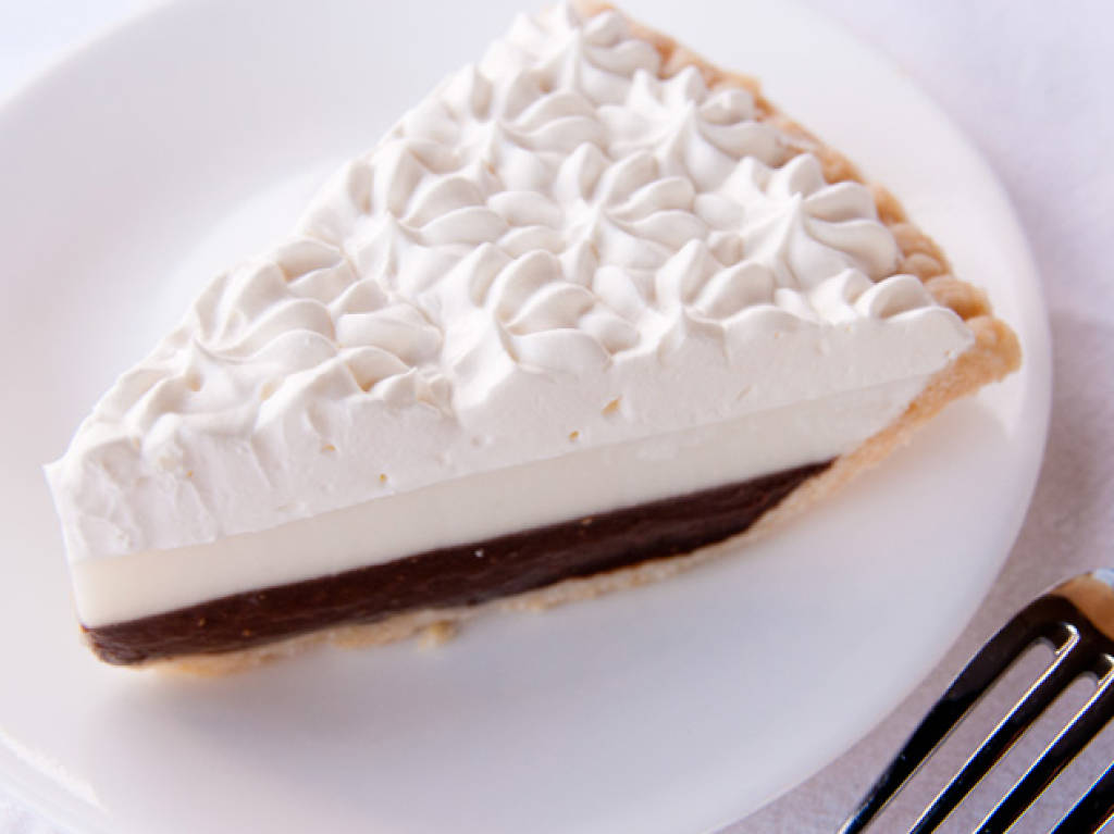 16 Best Pies in America For Holiday Sweets and Just Desserts