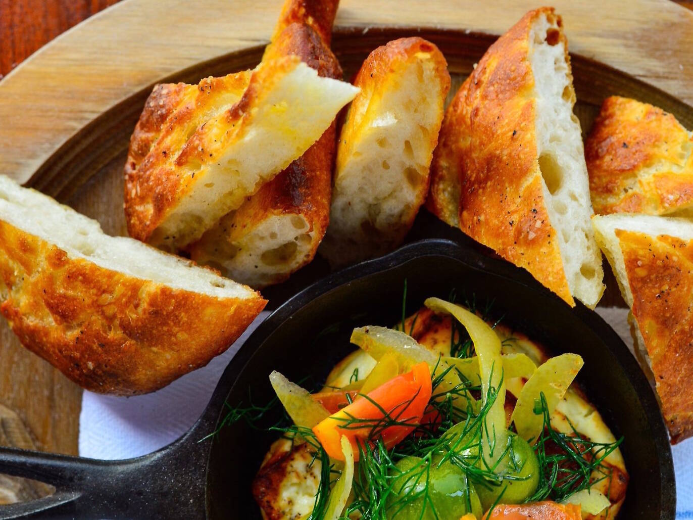 Best bar food in Chicago at bars and restaurants