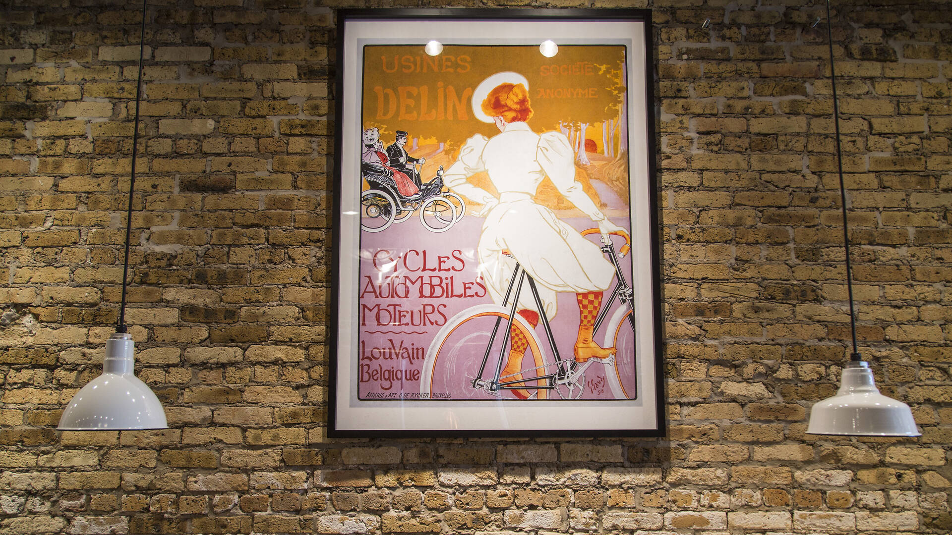 Corridor Brewery & Provisions | Bars in Lake View, Chicago
