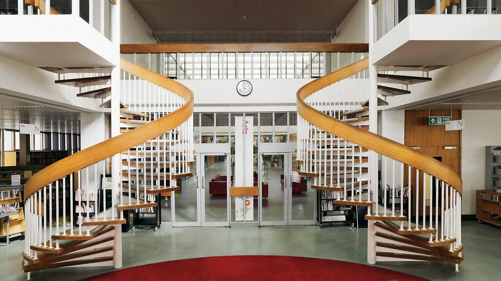 Best London Libraries | 14 Lovely Libraries In London For Borrowing Books