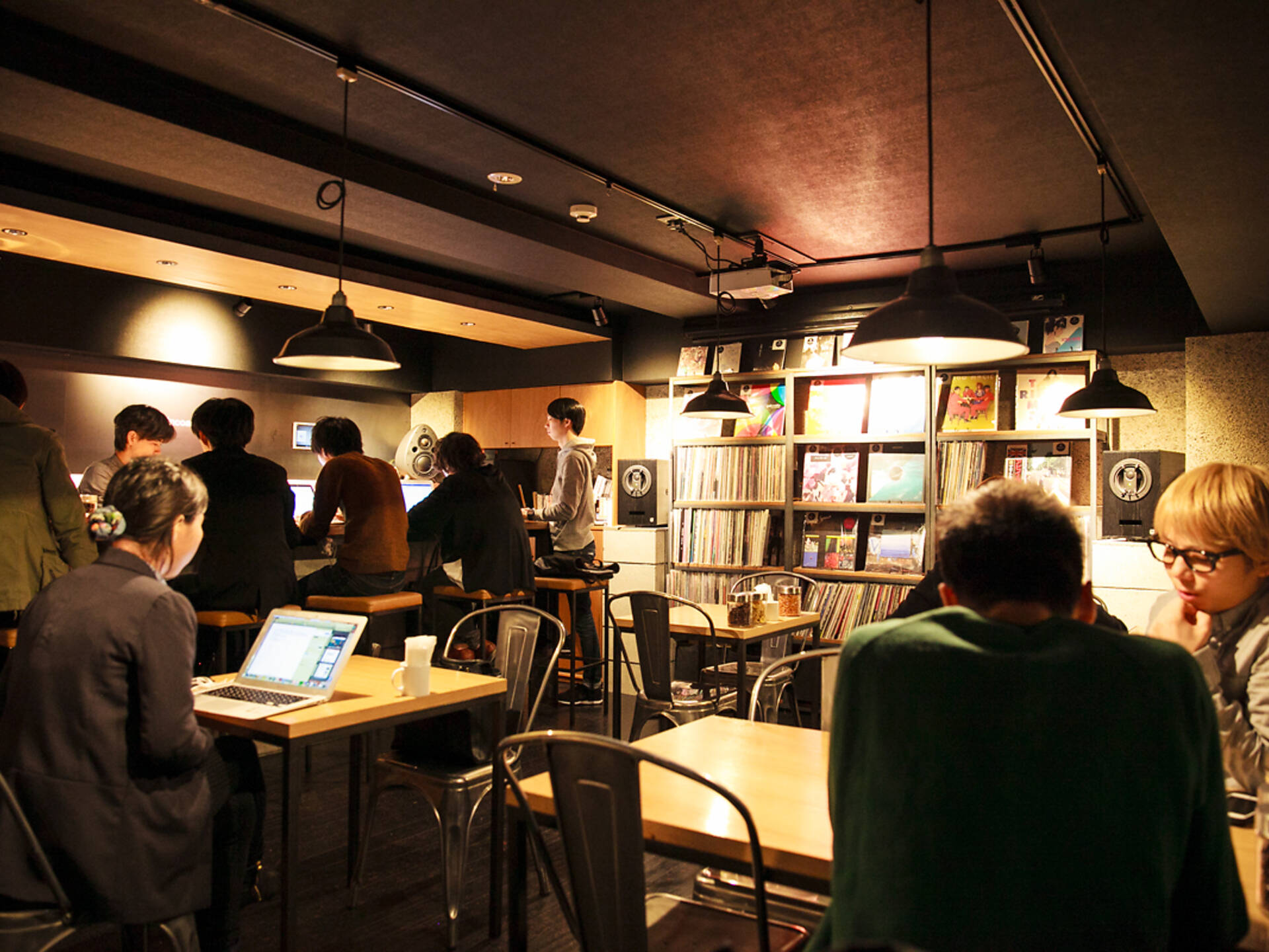 8 best listening bars in Tokyo for vinyl music