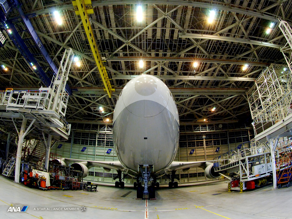 ANA Maintenance Facility Tours | Kids in Haneda Airport, Tokyo