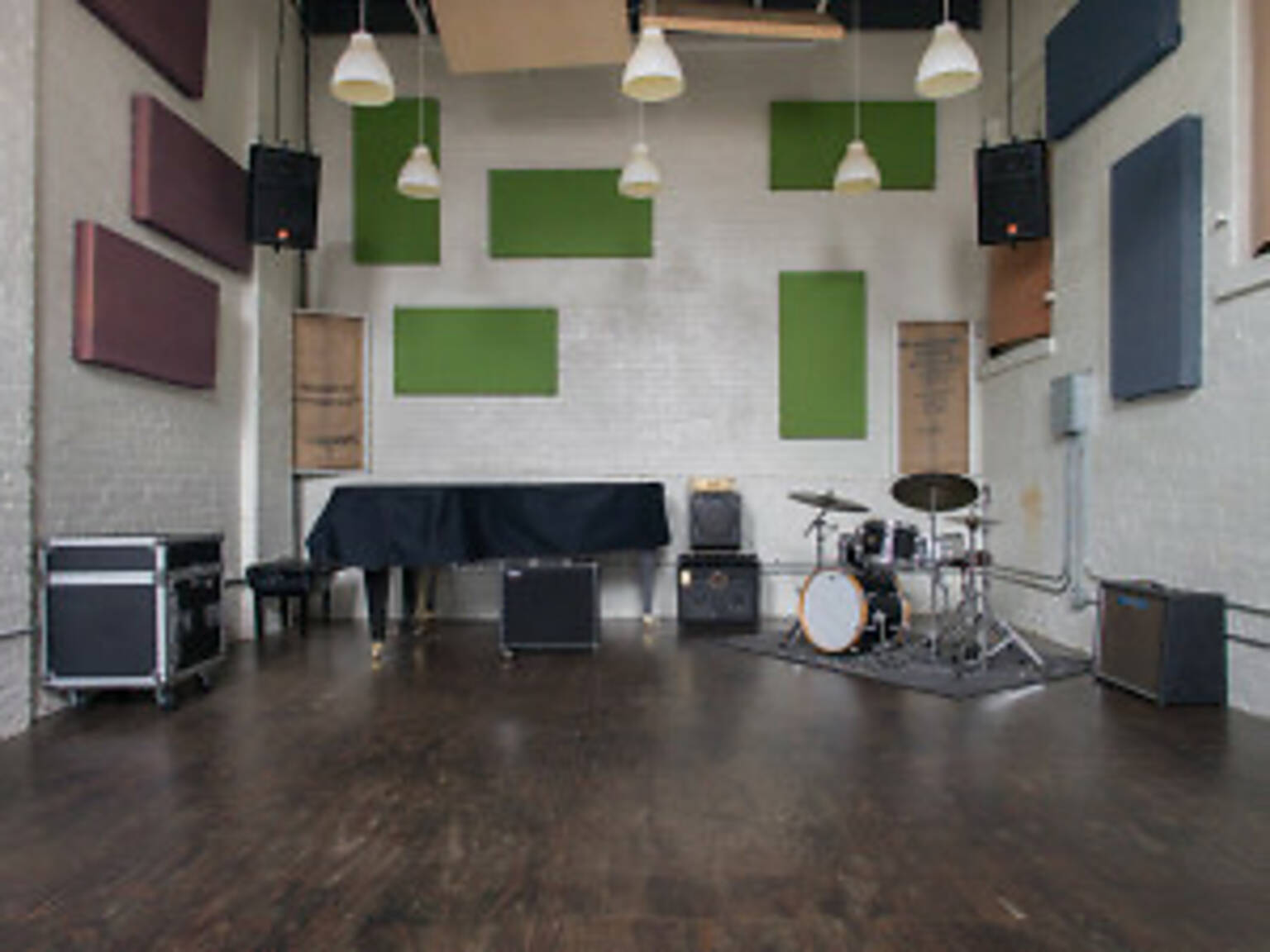 15 Best Jazz Clubs in NYC to Hear Live Music