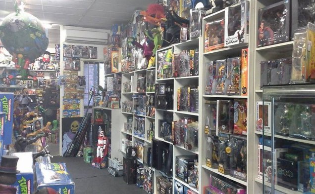 Lobos Collectables | Shopping in Northcote, Melbourne