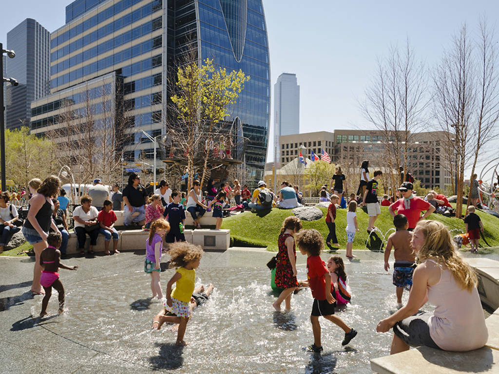 11 Best Parks in Dallas for Refreshing Walks and Beautiful Views