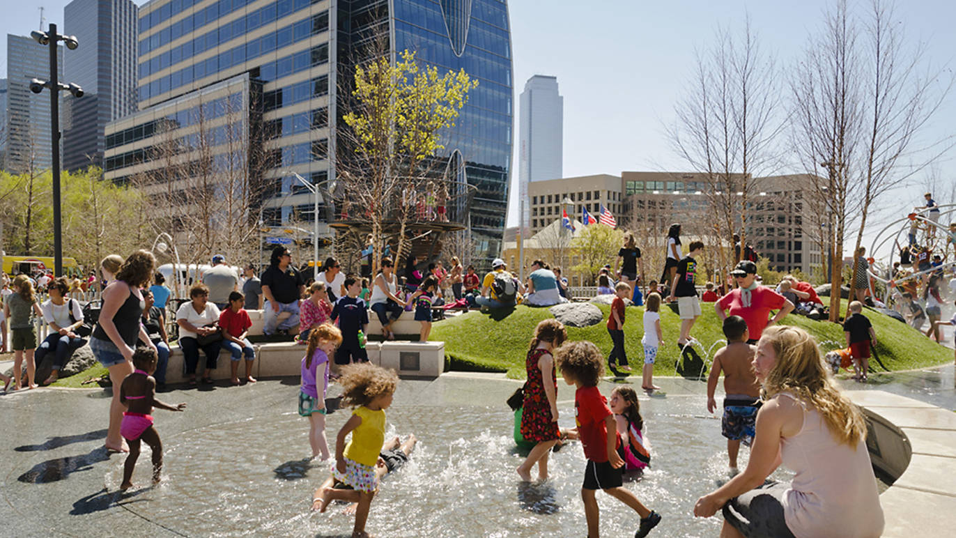 11 Best Parks in Dallas for Refreshing Walks and Beautiful Views
