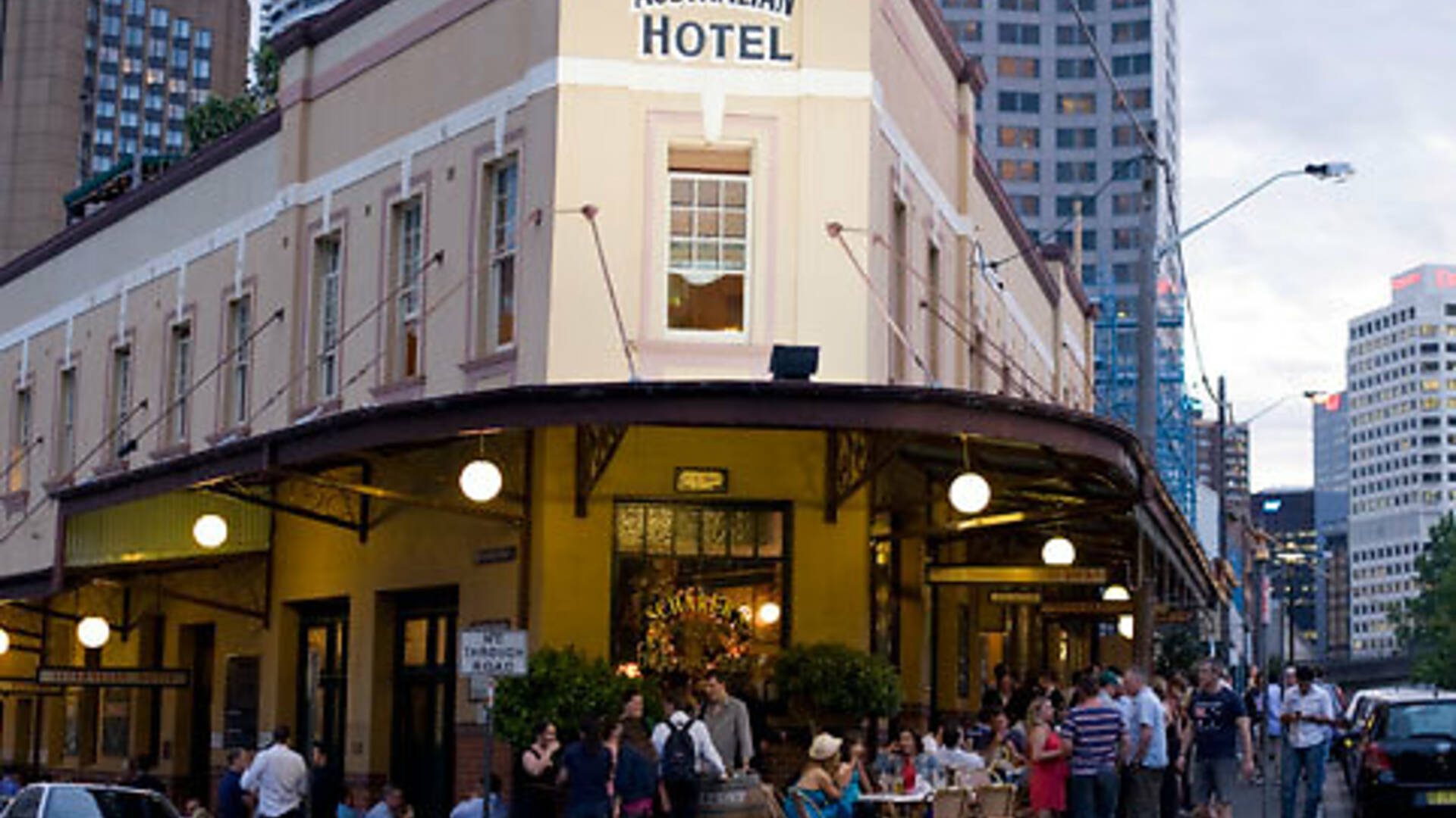 How to do an all day pub crawl in the Rocks