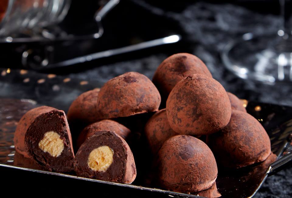 Teuscher Chocolates | Restaurants in City Hall, Singapore