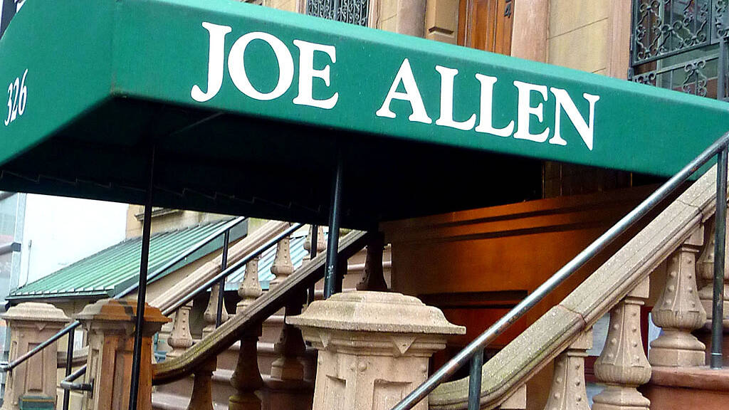 11 Best Restaurant Row NYC Eateries to Visit Before Broadway