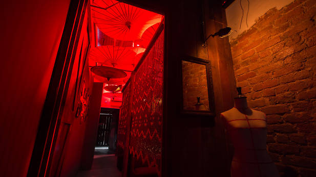 7 Amazing Bars You MUST Not Miss in Kuala Lumpur - WORLD OF BUZZ