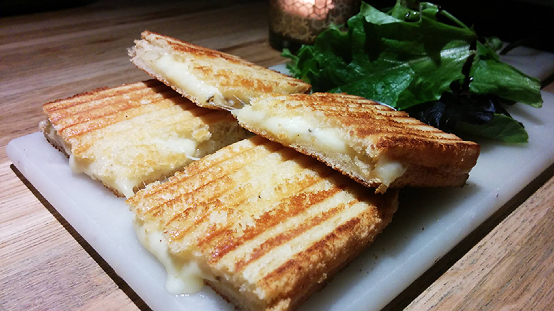 Le Distrait | Bars and pubs in Sentier, Paris